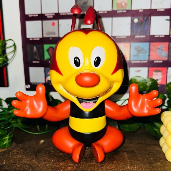 Disney | Kitchen | Disney Parks Spike The Bee Sipper Souvenir Cup Wdw ...